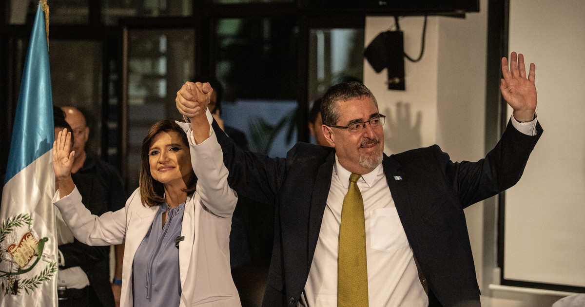 La rotunda victoria de Arévalo sacude el mapa político corrupto de ...