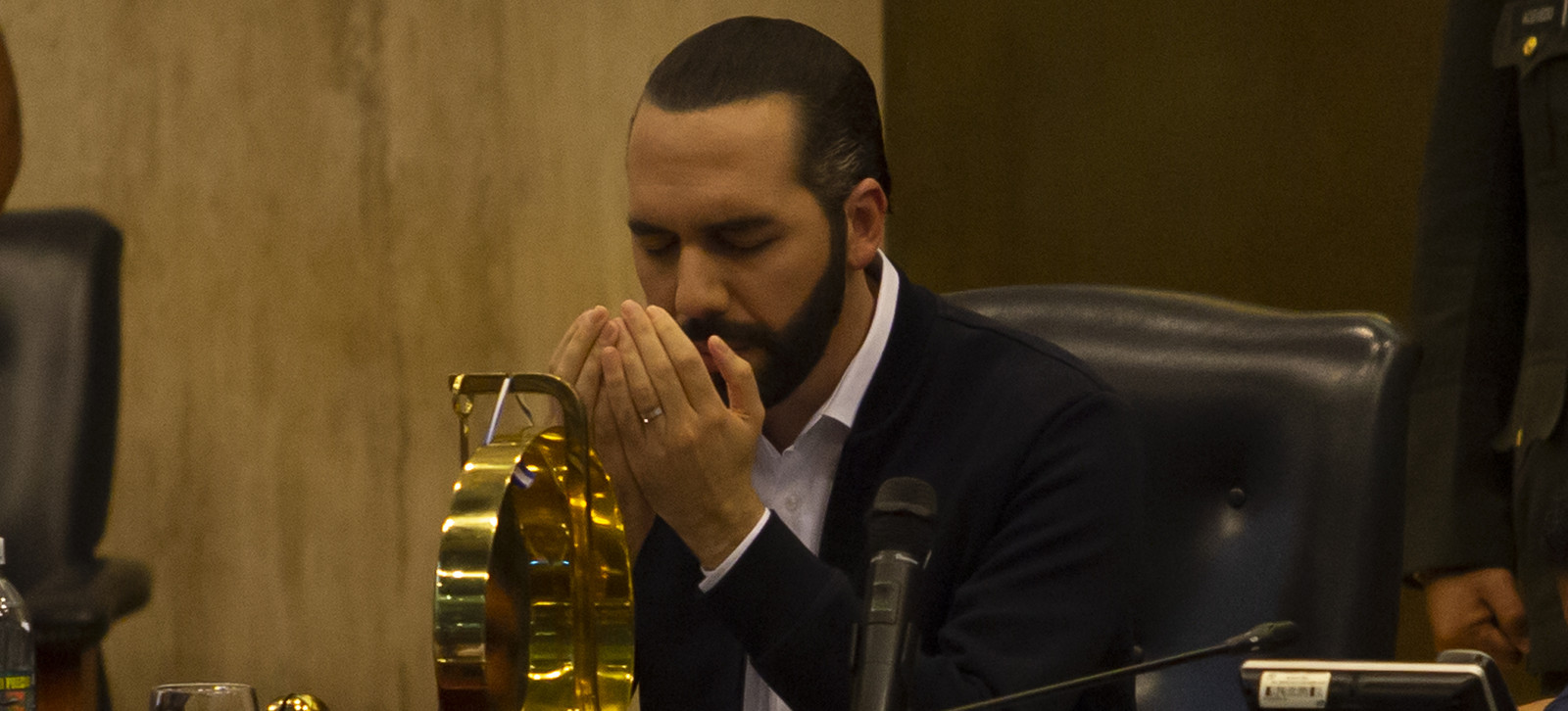 La historia detrás del día en que Bukele se tomó la Asamblea ...